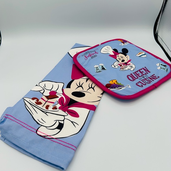 Disney | Kitchen | Disney Minnie Mouse Pot Holder And Hand Towel ...